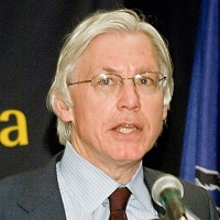 Should College Be Free? Experts Pick Sides